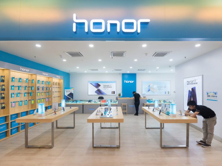 Honor Prepares New Smartphones Packed With Google Services - Optic Flux